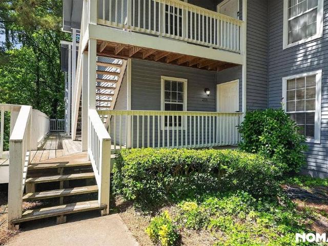 2 BR in Sandy Springs