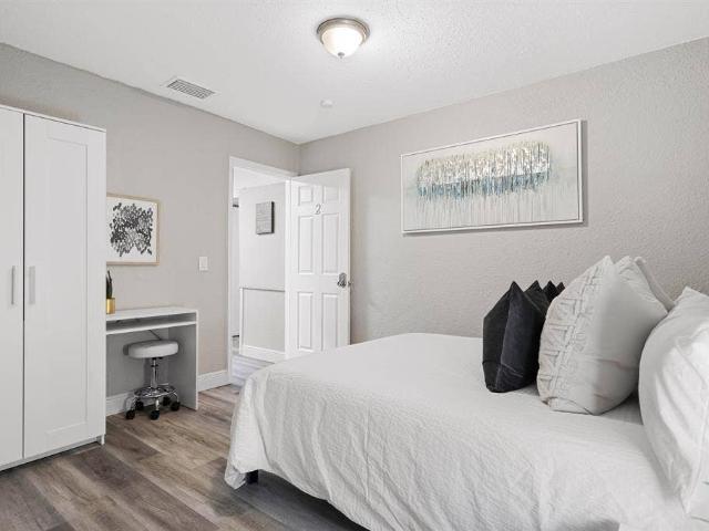 7 BR in Tampa