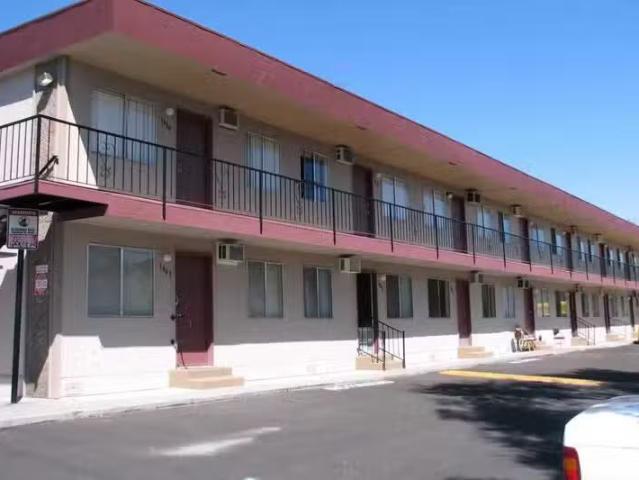2 BR Palace Apartments