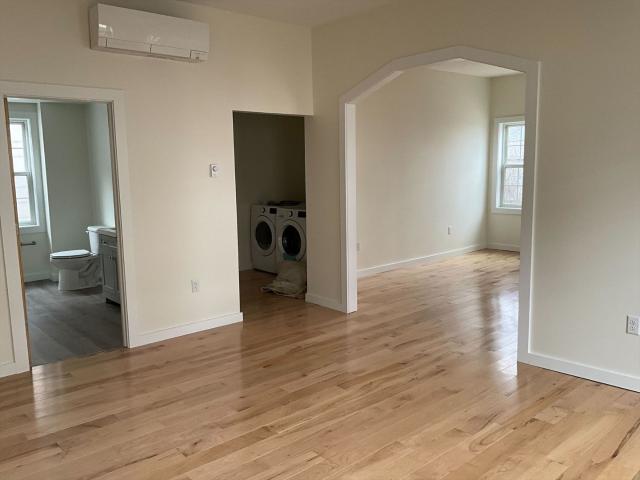 2 BR, 1 BA Apartment 90 Elm Street, Keene, NH 03431
