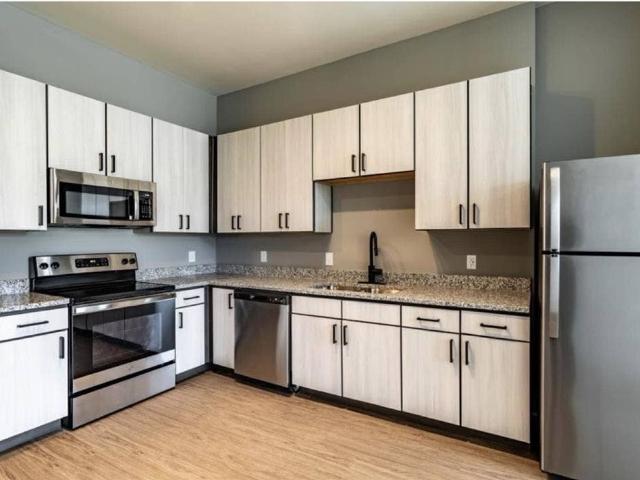 2 br $1600 total