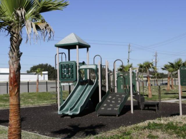2 BR, 1.5 BA Apartment 10440 South Drive Unit 2010, Houston, TX 77099
