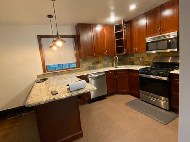 2 BR, 1.5 BA Apartment 104 N Forest Ave, Unit 2, Rockville Centre, NY 11570