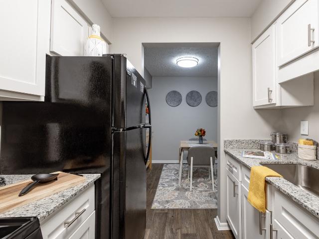 2 BR, 1.5 BA Apartment 1000 Glenridge Drive Unit 0000920, Louisville, KY 40242