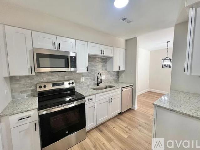 2 BR, 1.5 BA Apartment 1014 Sandlin Pl, Unit B, Raleigh, NC 27606