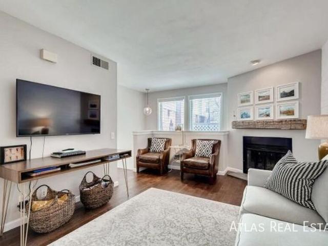 2 BR, 1.5 BA Apartment 1025 Jasmine Street, Denver, CO 80220