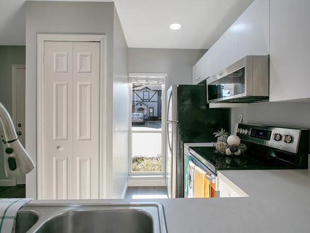 2 BR, 1.5 BA Apartment 103 Sue Lane Unit 111 Sue, Lady Lake, FL 32159