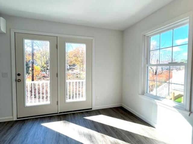 2 BR, 1.5 BA Apartment 10 Village Way, Unit 10, Kennebunk, ME 04043
