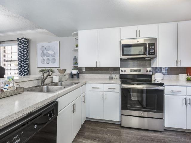 2 BR, 1.5 BA Apartment 1101 Cambridge Sq Unit 0210, Winter Haven, FL 33880