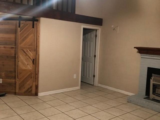2 BR, 1.5 BA Apartment 110 S 4th St, Unit Apt A, Calypso, NC 28325