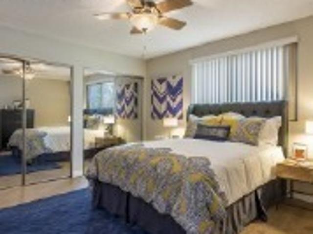 2 BR, 1.5 BA Apartment 11152 Wallingsford Road, Los Alamitos, CA 90720