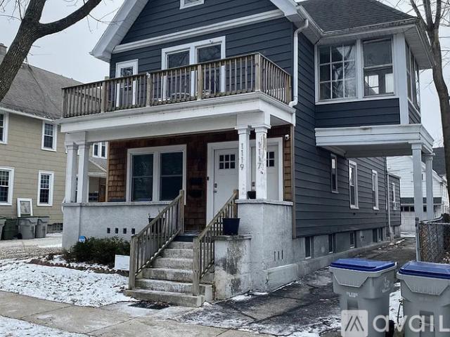 2 BR, 1.5 BA Apartment 1119 East Walworth Street, Milwaukee, WI 53212