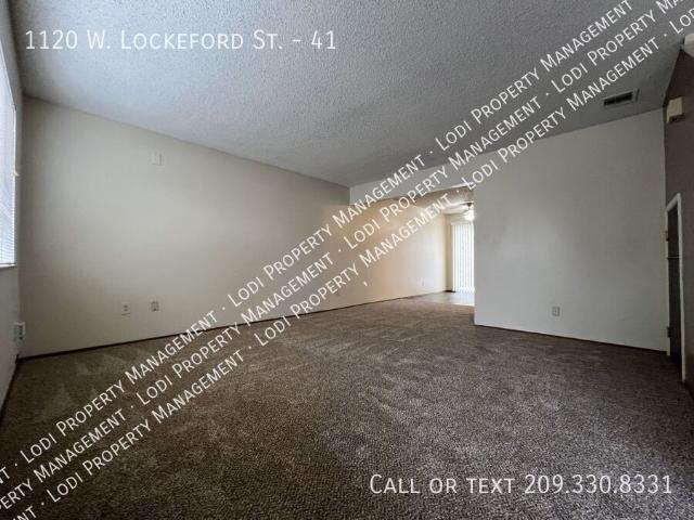2 BR, 1.5 BA Apartment 1120 W. Lockeford St LODI, CA 95240