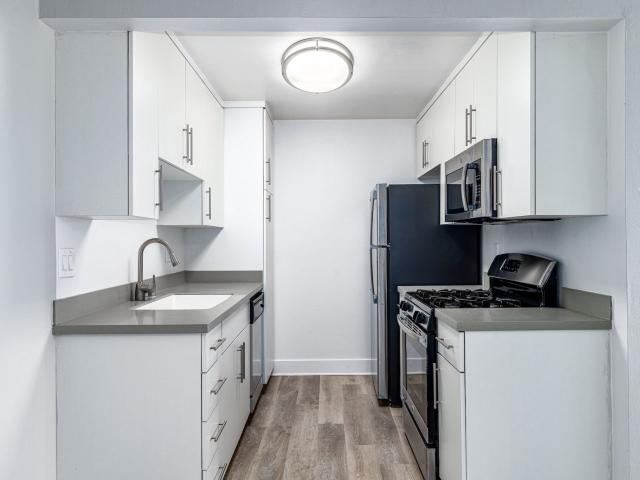 2 BR, 1.5 BA Apartment 11217 East Barnwall Street Unit 146F, Norwalk, CA 90650