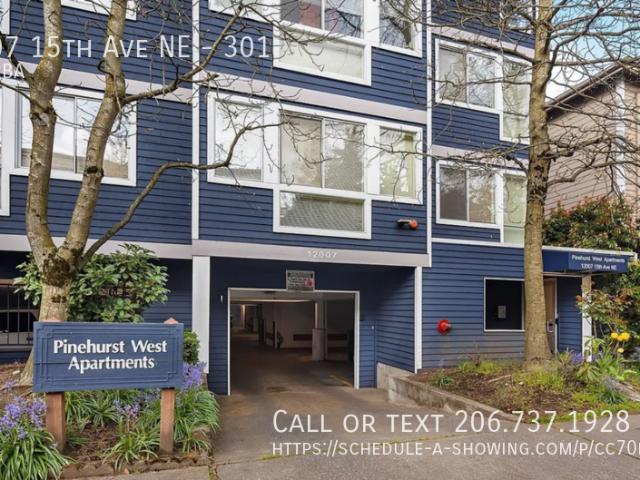 2 BR, 1.5 BA Apartment 12007 15th Ave NE, Seattle, WA 98125