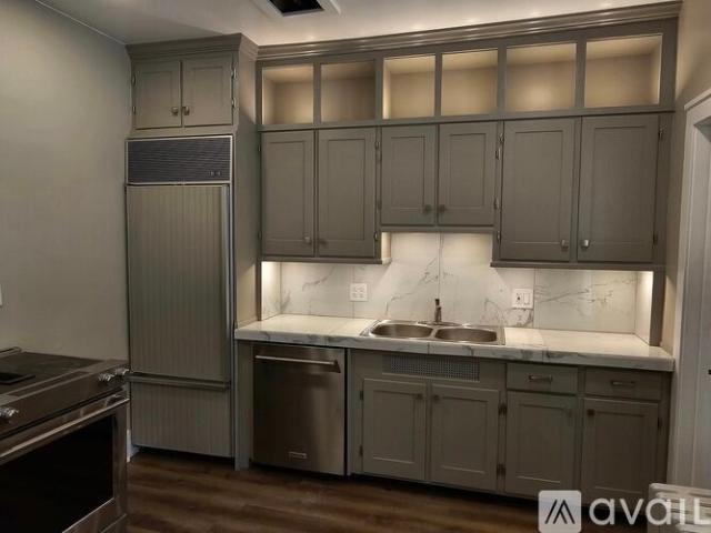 2 BR, 1.5 BA Apartment 1206 Terrace Street, Unit 2, Muskegon, MI 49442