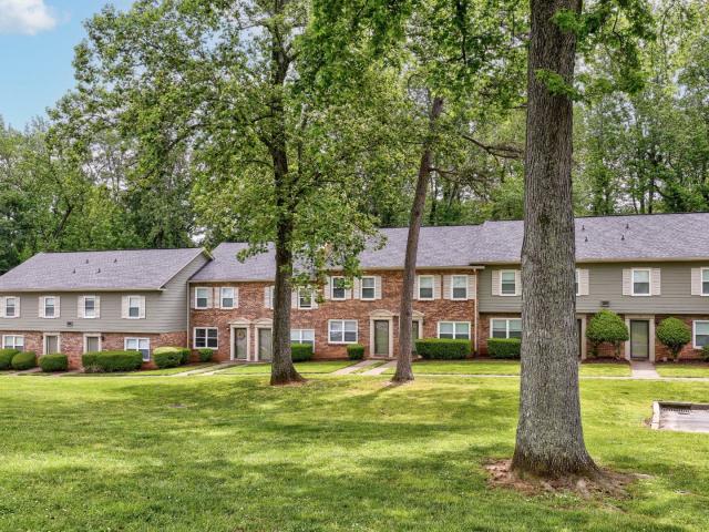 2 BR, 1.5 BA Apartment 1220 Carriage House Lane Unit 39030, Gastonia, NC 28054