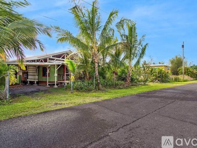 2 BR, 1.5 BA Apartment 12 7005 Kamoamoa St, Pahoa, HI 96778