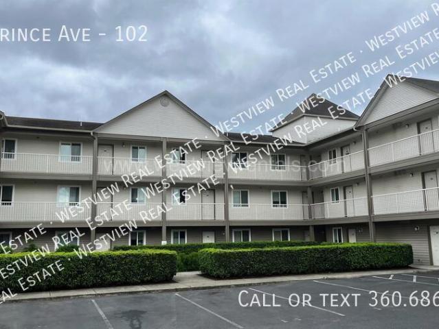 2 BR, 1.5 BA Apartment 135 Prince Ave, Bellingham, WA 98226