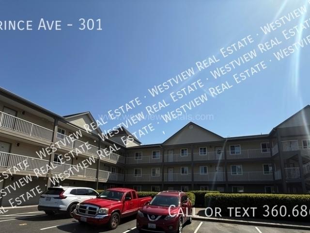 2 BR, 1.5 BA Apartment 139 Prince Ave, Bellingham, WA 98226