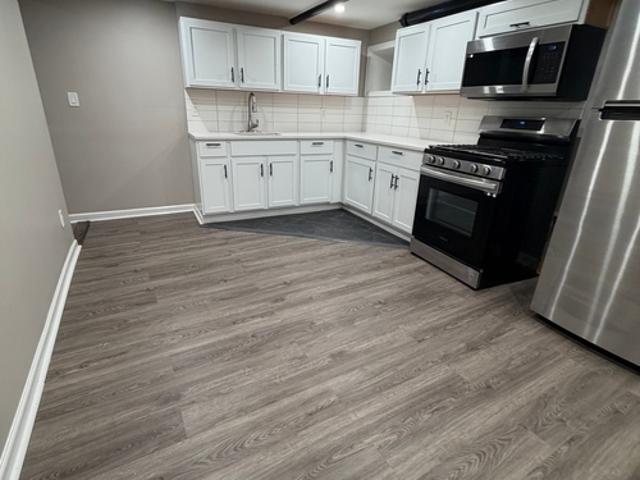 2 BR, 1.5 BA Apartment 131 S Harrison St, Unit B3, East Orange, NJ 07018
