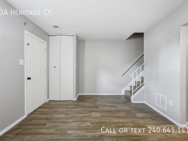 2 BR, 1.5 BA Apartment 13A Heritage Ct Annapolis, MD 21401