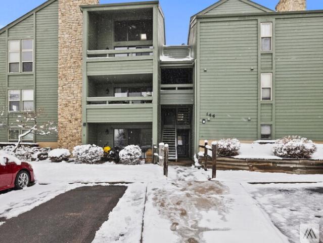 2 BR, 1.5 BA Apartment 144 W Rockrimmon Blvd, Unit 302, Colorado Springs, CO 80919