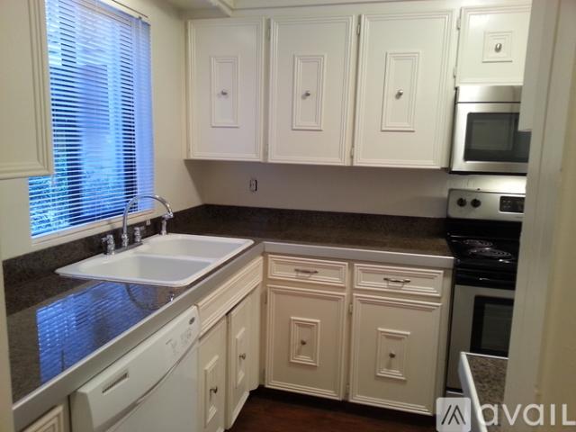 2 BR, 1.5 BA Apartment 1461 Rainier Ct, Unit 1, Fircrest, WA 98466