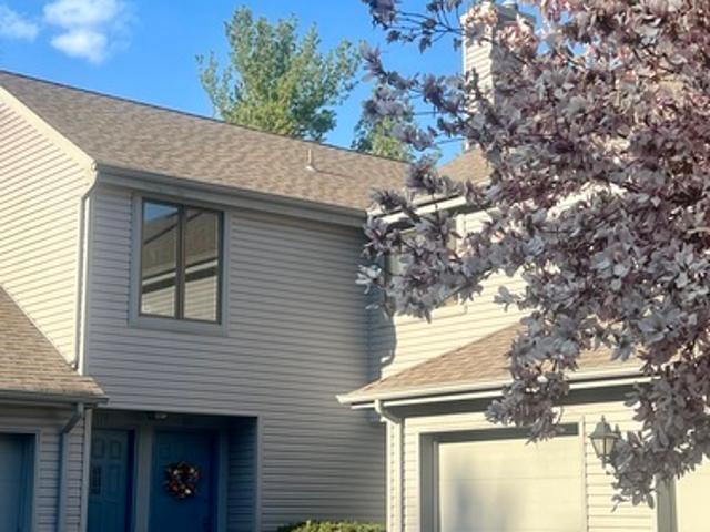 2 BR, 1.5 BA Apartment 140 Dickinson Lane, Unit B, Mahwah, NJ 07430