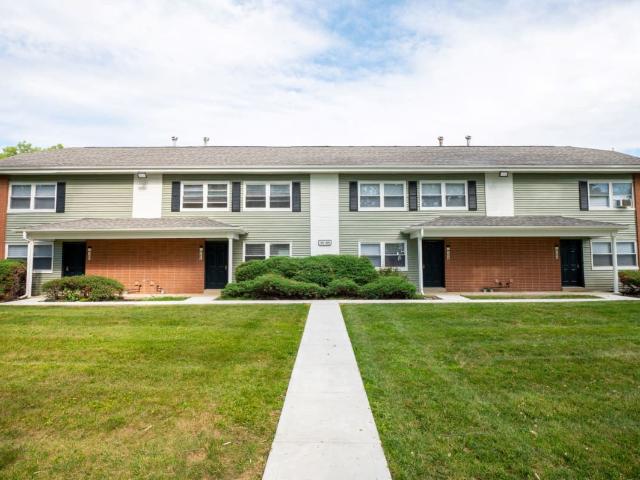 2 BR, 1.5 BA Apartment 14 Oak Road Unit 55 42, Columbus, OH 43217