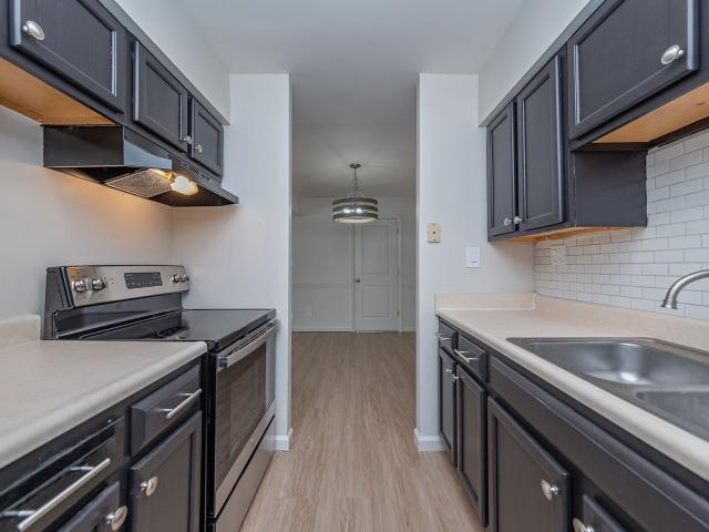 2 BR, 1.5 BA Apartment 14 Meadow Drive Unit 10, Milford, OH 45150