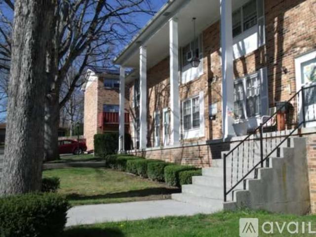 2 BR, 1.5 BA Apartment 150 East Reynolds Ave, Unit D 3, Princeton, WV 24740