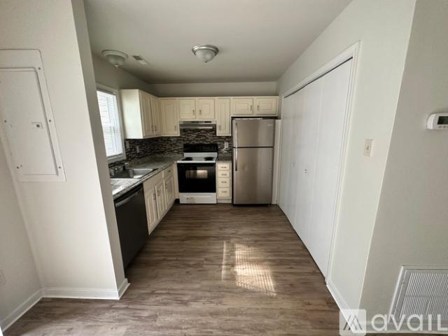 2 BR, 1.5 BA Apartment 15210 Broadwater Court, Unit 15210, Chester, VA 23831
