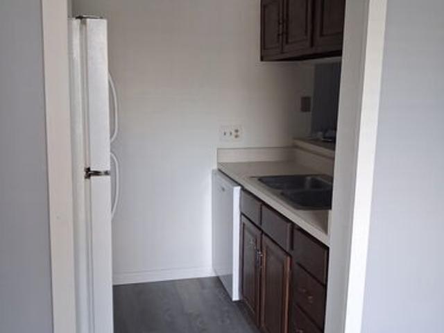 2 BR, 1.5 BA Apartment 15 Rue Royal, Unit Burlington Woods / Chateaux L'Aiglon SM Townhomes, Kettering, OH 45429