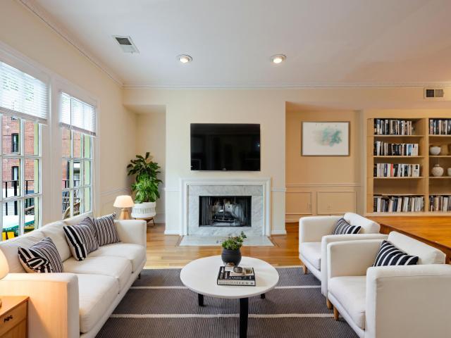 2 BR, 1.5 BA Apartment 1776 Lanier Pl NW, Washington, DC 20009