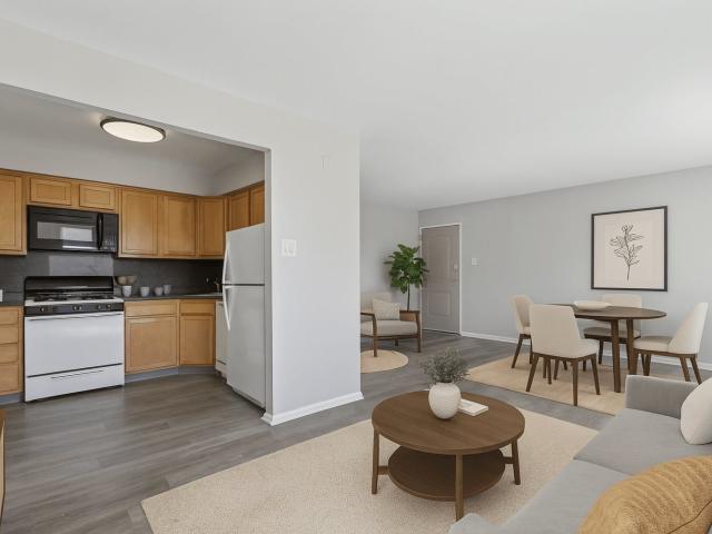 2 BR, 1.5 BA Apartment 1700 Street Road Unit E09, Warrington, PA 18976