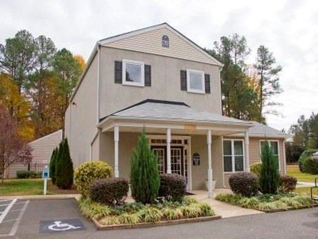 2 BR, 1.5 BA Apartment 1701 E Cornwallis Rd Unit 05E, Charlotte, NC 28205