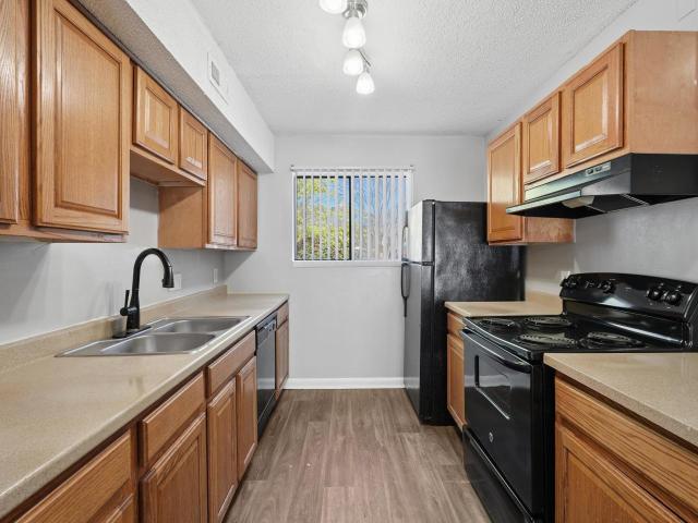 2 BR, 1.5 BA Apartment 1701 E Cornwallis Rd Unit 15D, Charlotte, NC 28205