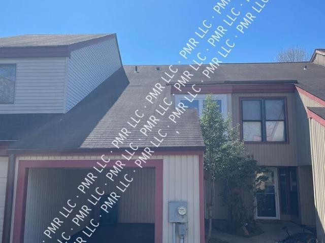2 BR, 1.5 BA Apartment 17 Log Pond Drive, Horsham, PA 19044