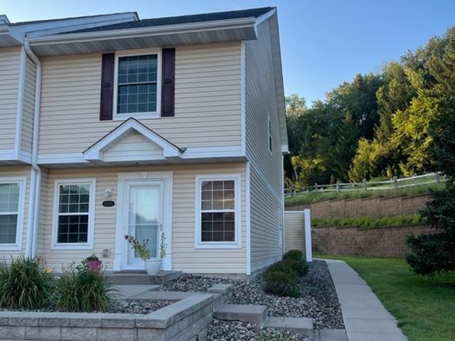 2 BR, 1.5 BA Apartment 1880 Fisher Way, Unit 1880 Fisher Way Unit D, River Falls, WI 54022