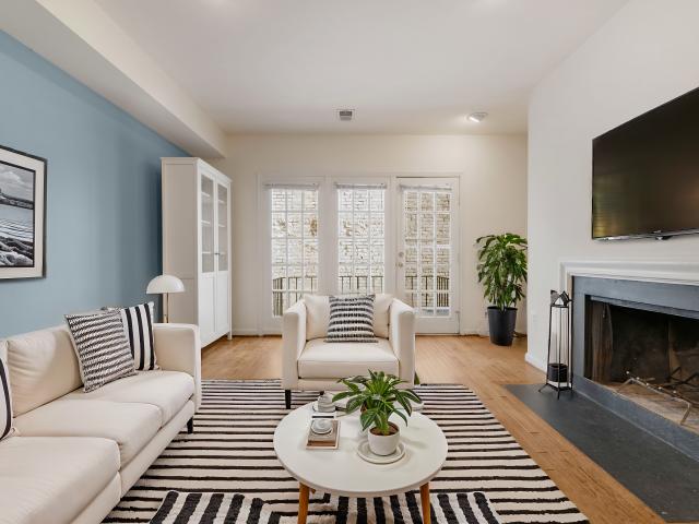 2 BR, 1.5 BA Apartment 1817 Biltmore St NW, Washington, DC 20009