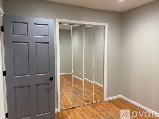 2 BR, 1.5 BA Apartment 1814 West 17th Street, Unit Garden, Chicago, IL 60608