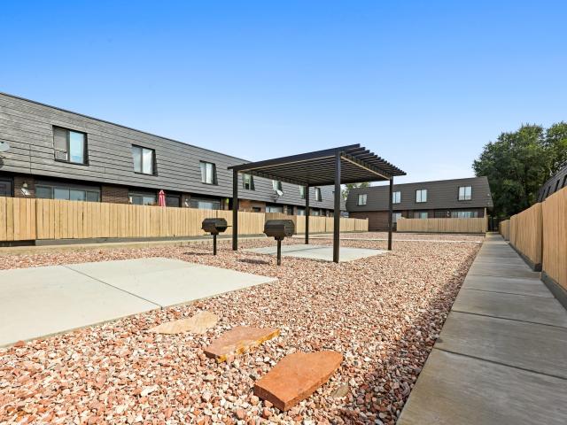 2 BR, 1.5 BA Apartment 18 Ash Court Unit 19, Longmont, CO 80503