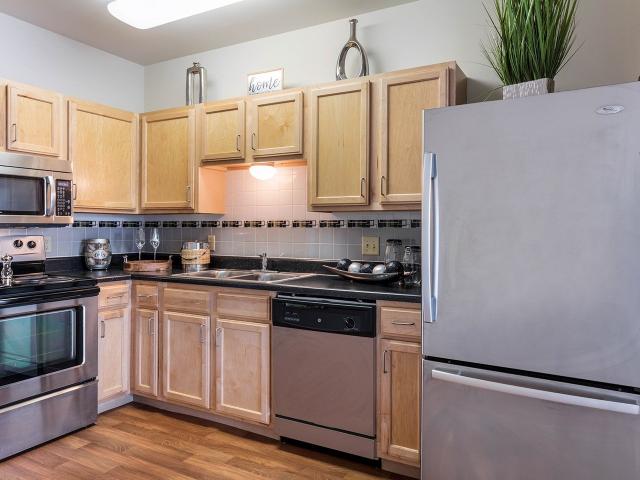 2 BR, 1.5 BA Apartment 198 North Pauline Street Unit 307, Memphis, TN 38105