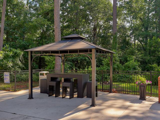 2 BR, 1.5 BA Apartment 2050 Beltline Blvd Unit E214, Columbia, SC 29204