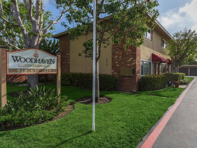 2 BR, 1.5 BA Apartment 2061 Wallace Avenue Unit 2057B, Costa Mesa, CA 92627
