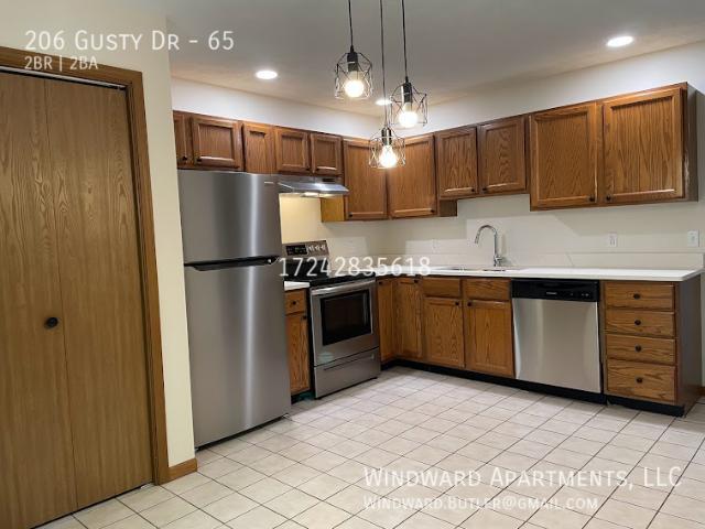 2 BR, 1.5 BA Apartment 206 Gusty Dr, Butler, PA 16001