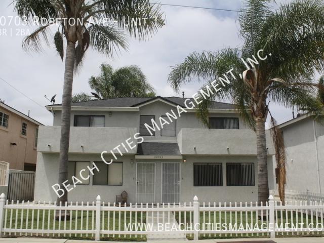 2 BR, 1.5 BA Apartment 20703 Roseton Ave, Lakewood, CA 90715