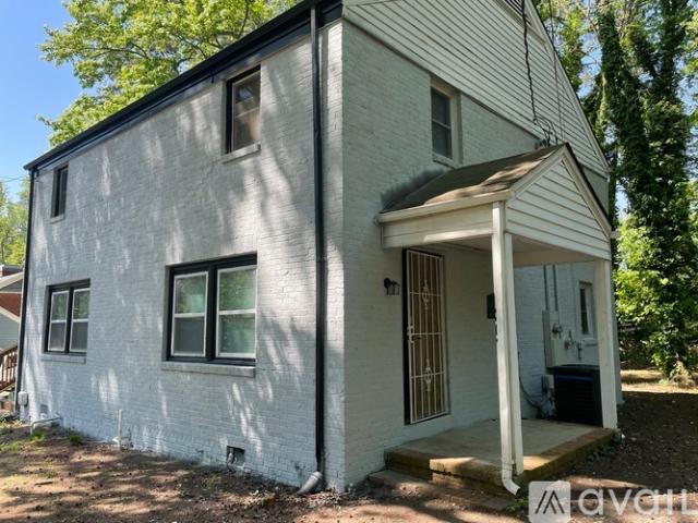 2 BR, 1.5 BA Apartment 207 Colleton Rd, Unit #207, Raleigh, NC 27610
