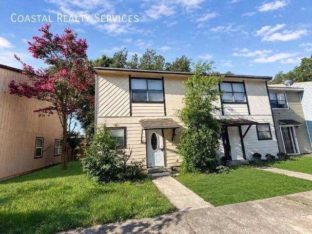 2 BR, 1.5 BA Apartment 208 3rd St SE, Fort Walton Beach, FL 32548